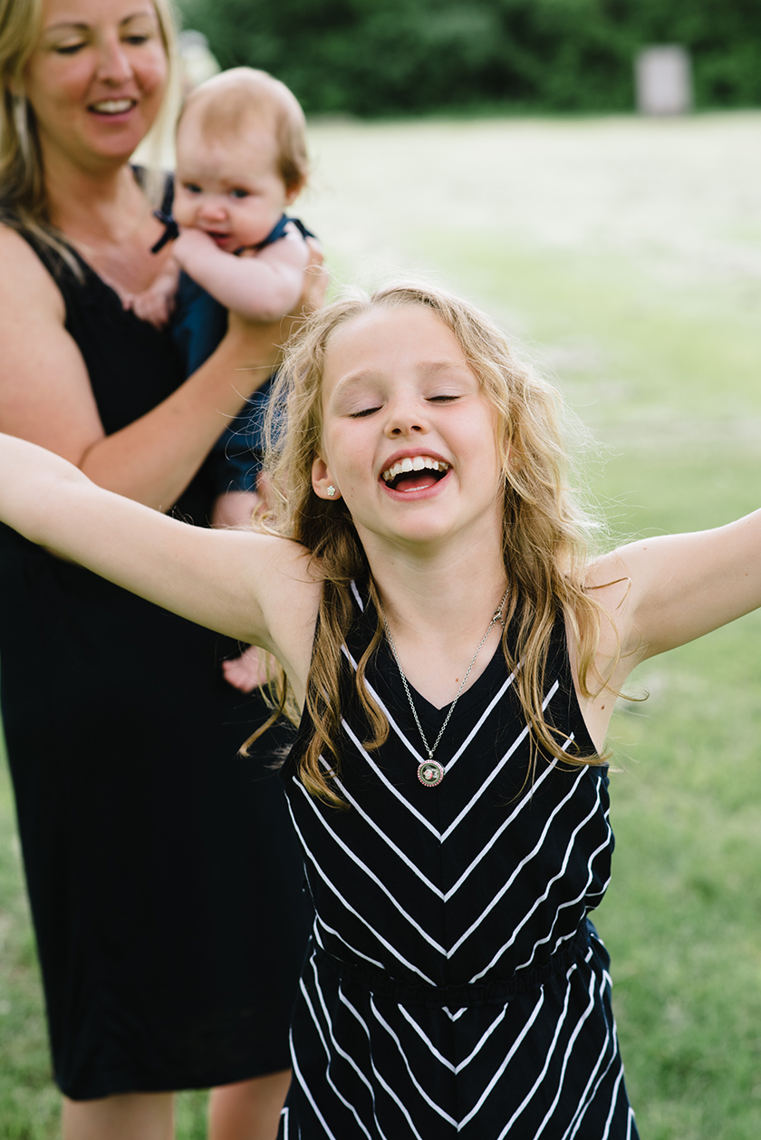 Ottawa River Family Session: Penny, Phoebe, Mae, and Jenny – Anne-Marie ...